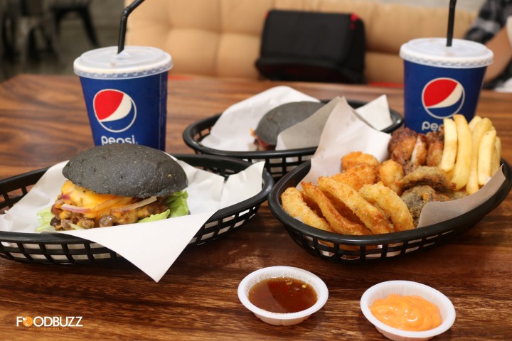 myBurgerLab Brings Back Black Bun and Fresh Patty to BKK